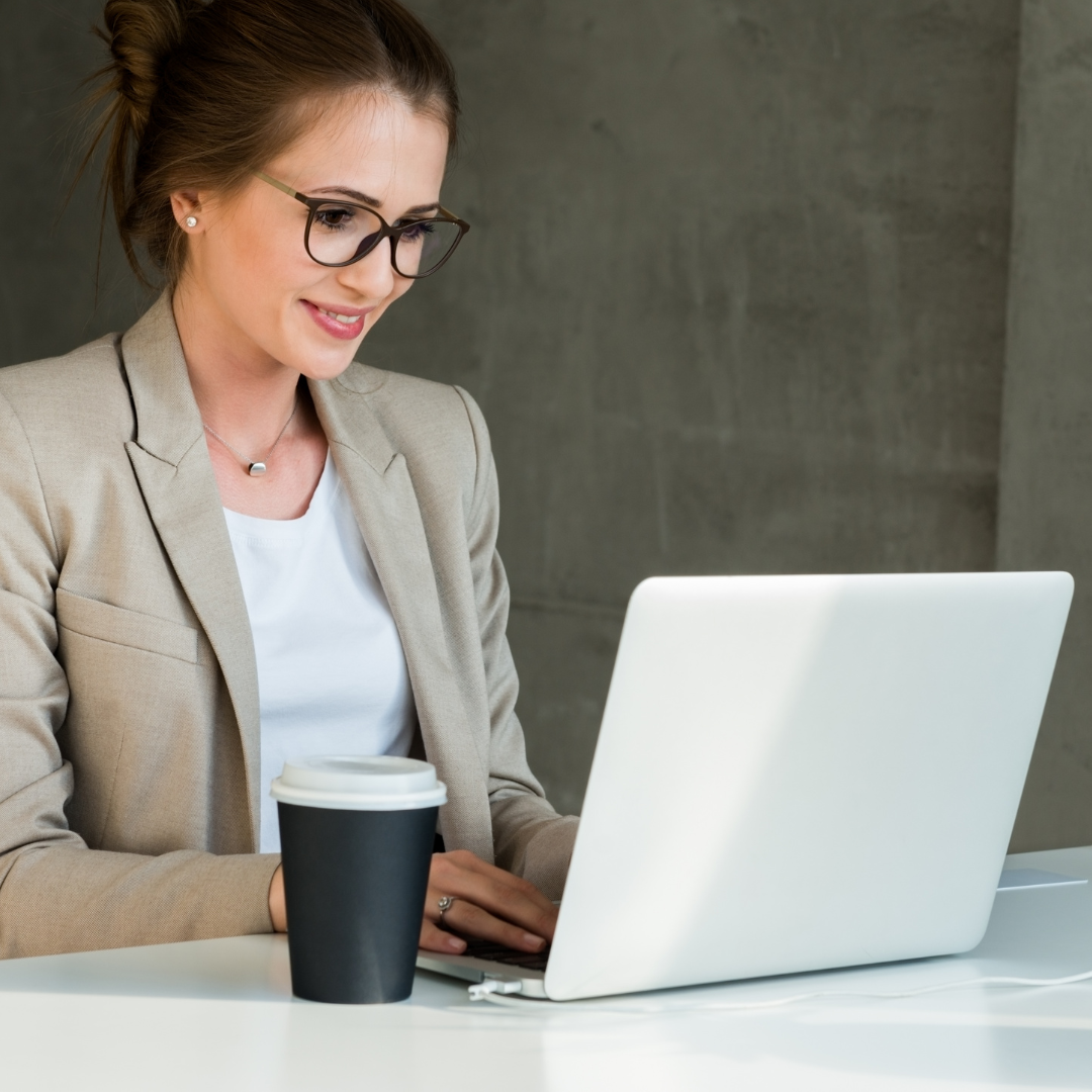 How to Stay Healthy When Working A Desk Job – B.fresh